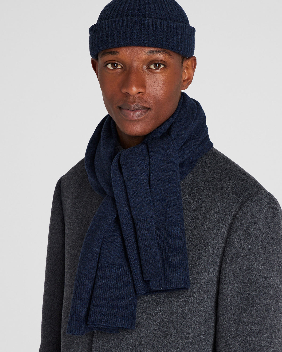 Men's Navy Kensington Cashmere Scarf | Club Monaco Corp, CA US