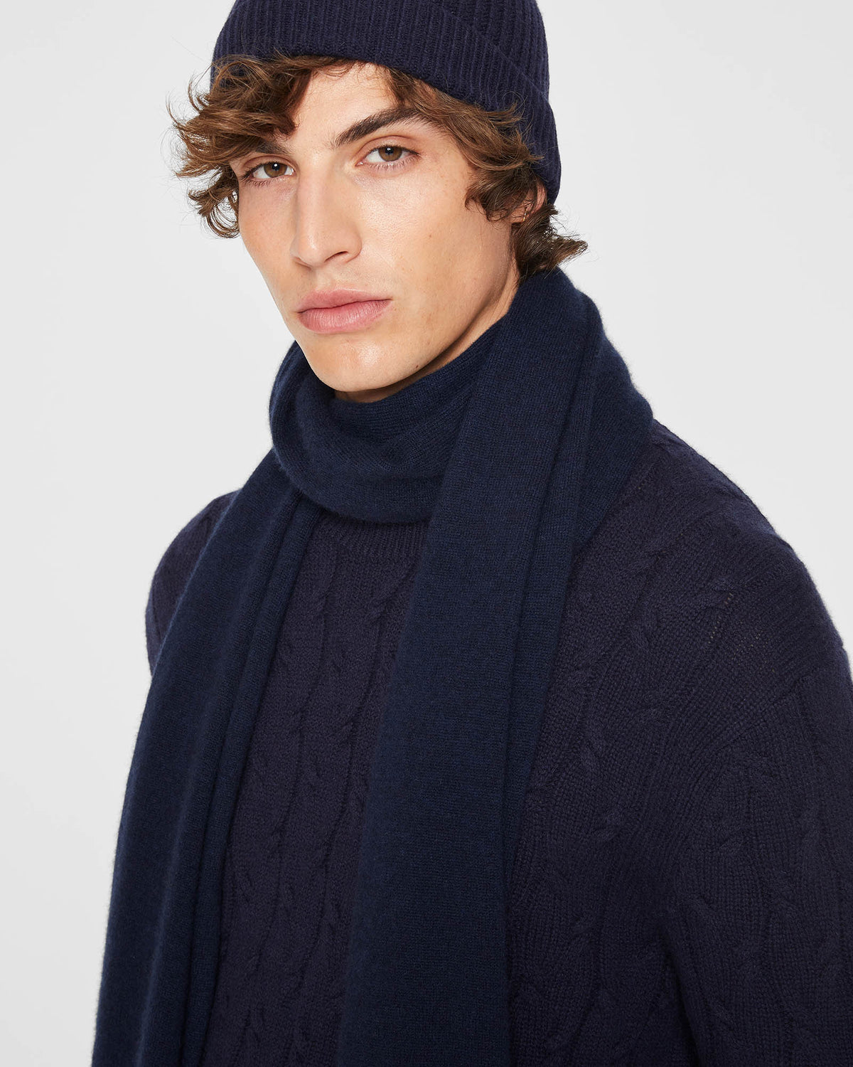 Men's Navy Kensington Cashmere Scarf | Club Monaco Corp, CA US