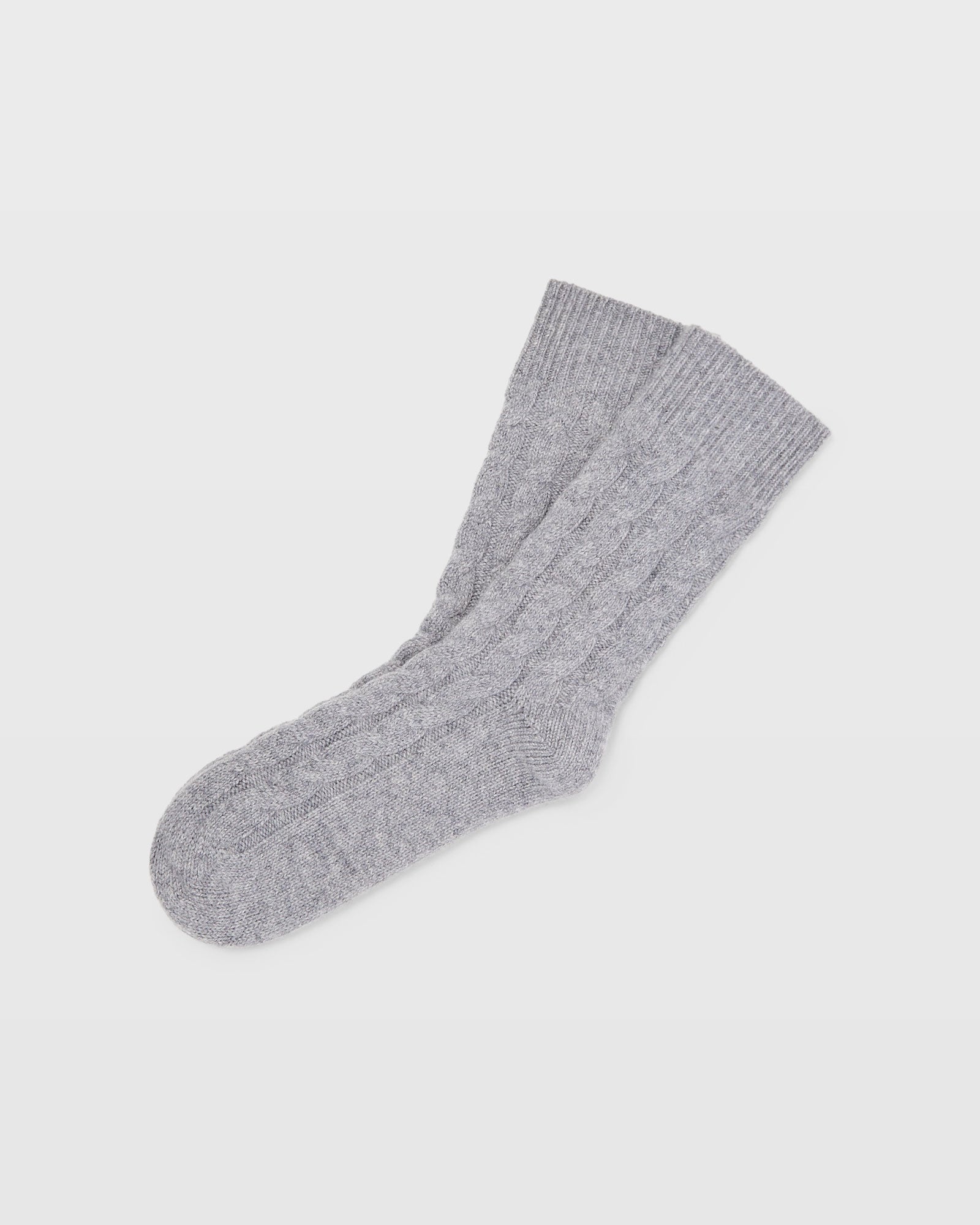 Women's Medium Heather Grey Cable-Knit Cashmere Socks | Club Monaco US