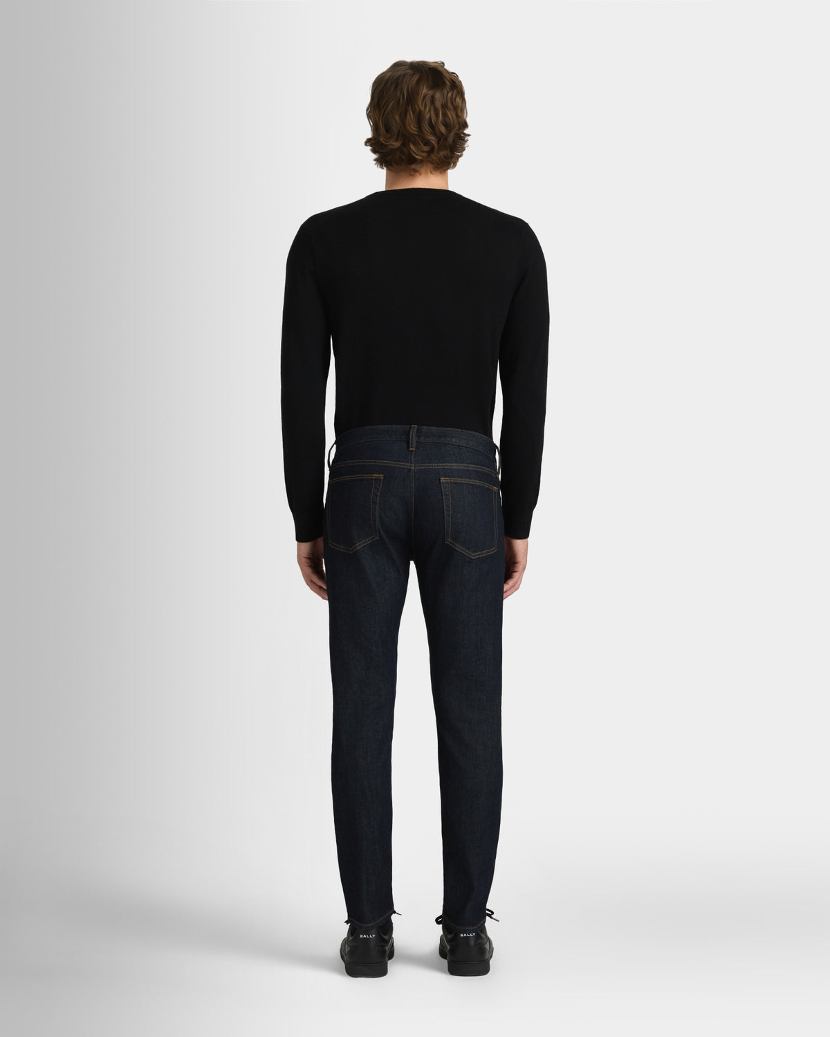 Men's Indigo Super Slim Jeans | CLUB MONACO US
